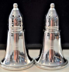 Salt and Pepper Shakers – Sunday Evening Art Gallery